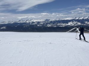 Epic vs. Ikon: Which Ski Pass Is Best for Your Winter Adventures? 🎿 ...